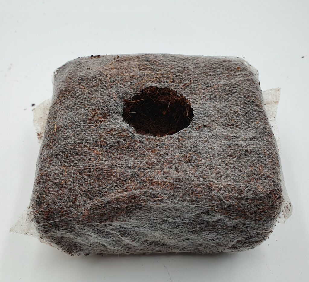 Coir Pellets | Propagation Pots & Planters | Green Gardener